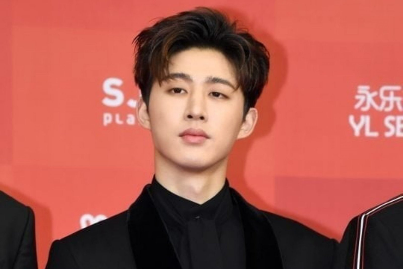 Setelah Penantian 500 Hari, Kim Hanbin Akhirnya Kembali Aktif di Media ...